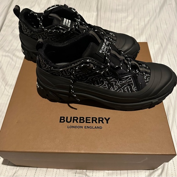 Burberry | Shoes | Burberry Shoes Size 44 | Poshmark